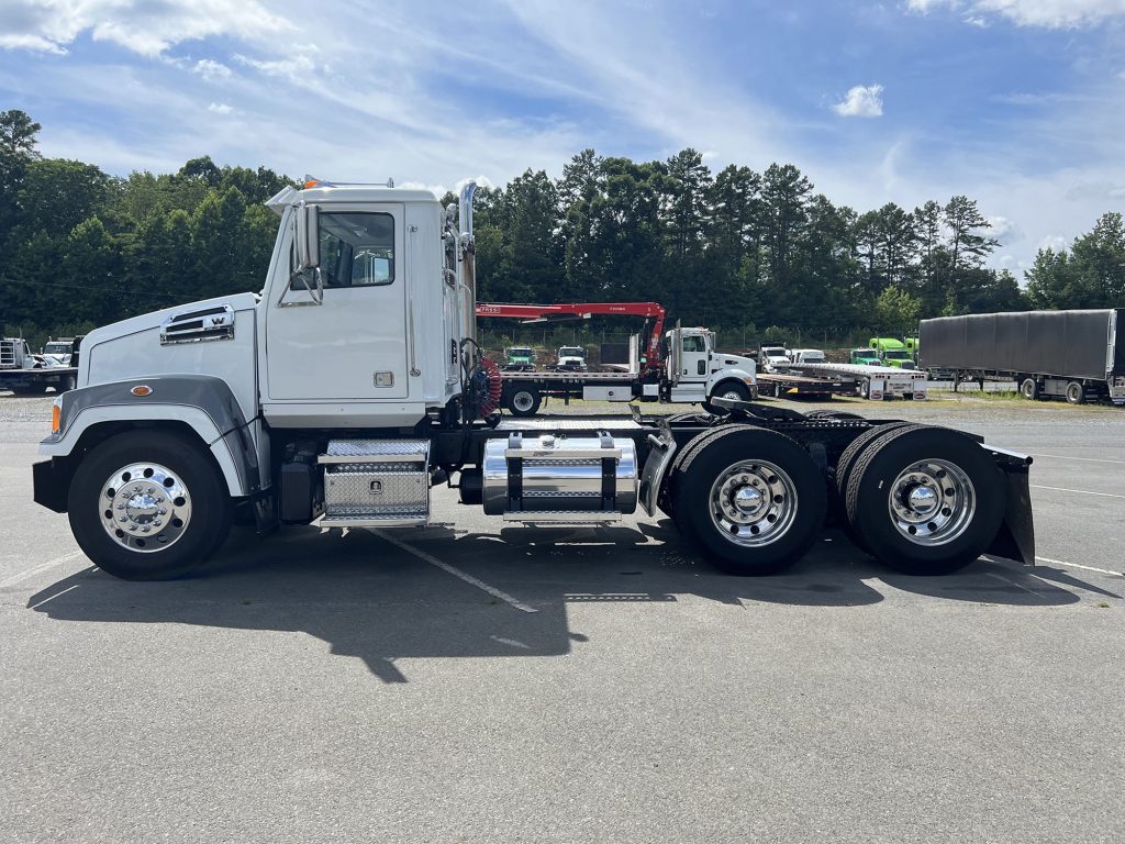 2014 Western Star 4700 - Excel Truck Group