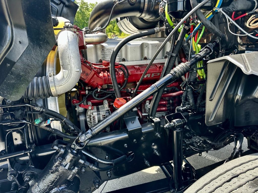 2010 Mack CXU613 - Excel Truck Group