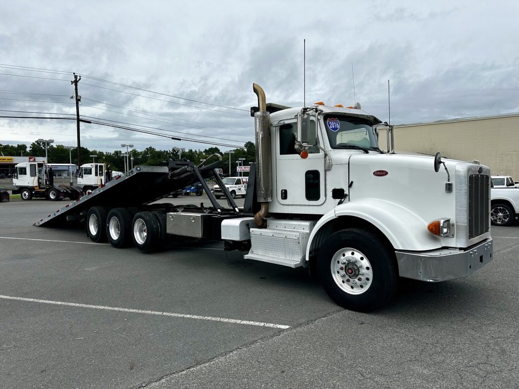 2016 Peterbilt 365 - Excel Truck Group