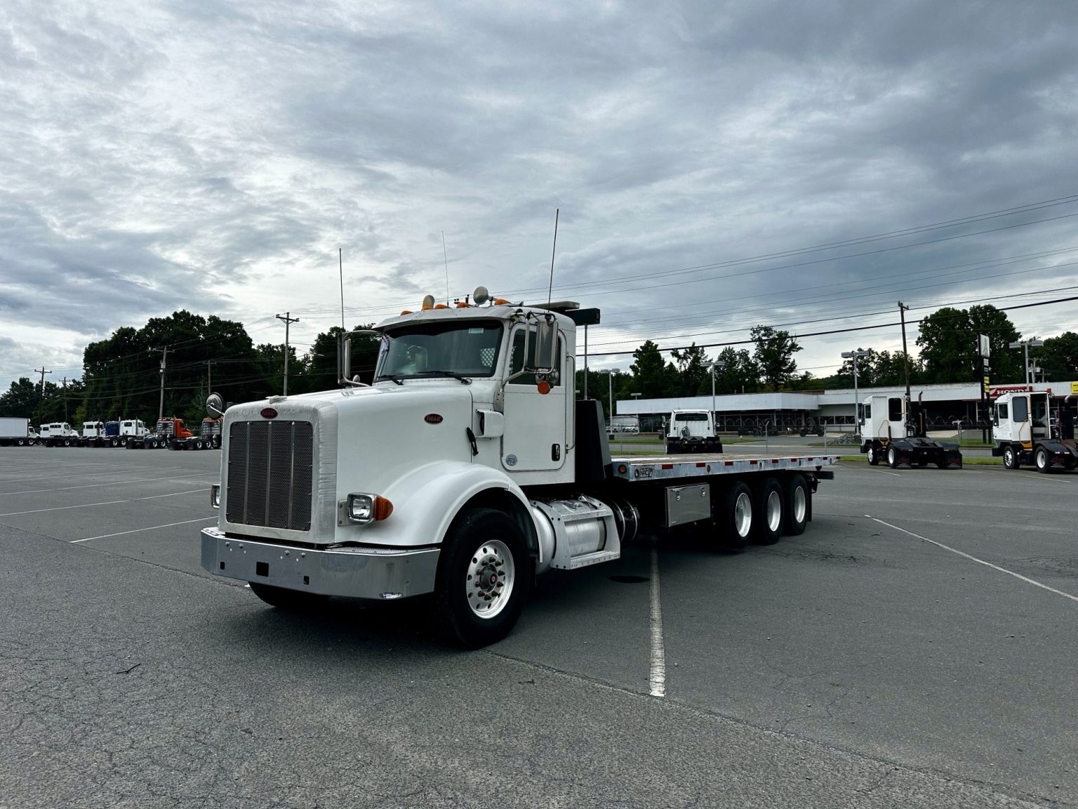 2016 Peterbilt 365 - Excel Truck Group