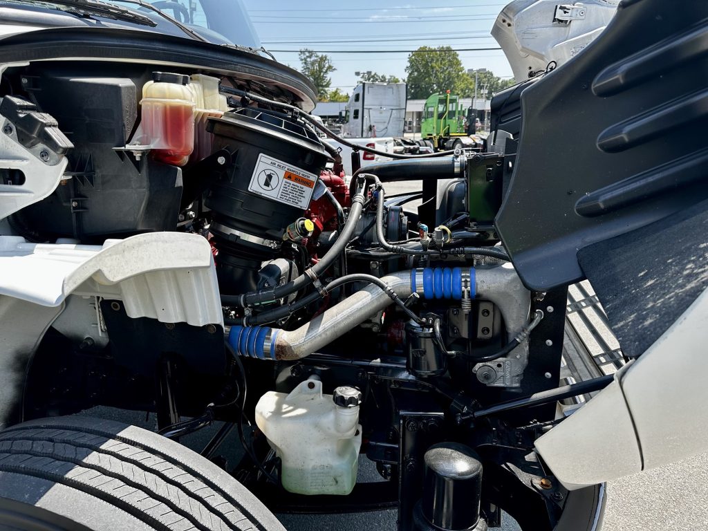 2019 Freightliner M2106 - Excel Truck Group