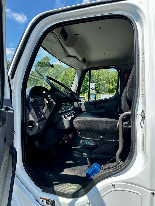 2019 Freightliner M2106 - Excel Truck Group