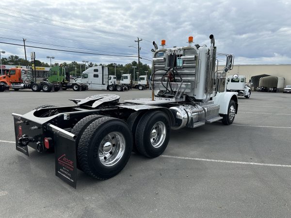 2015 Peterbilt 389 - Excel Truck Group