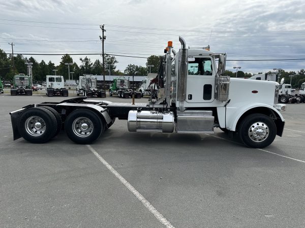 2015 Peterbilt 389 - Excel Truck Group