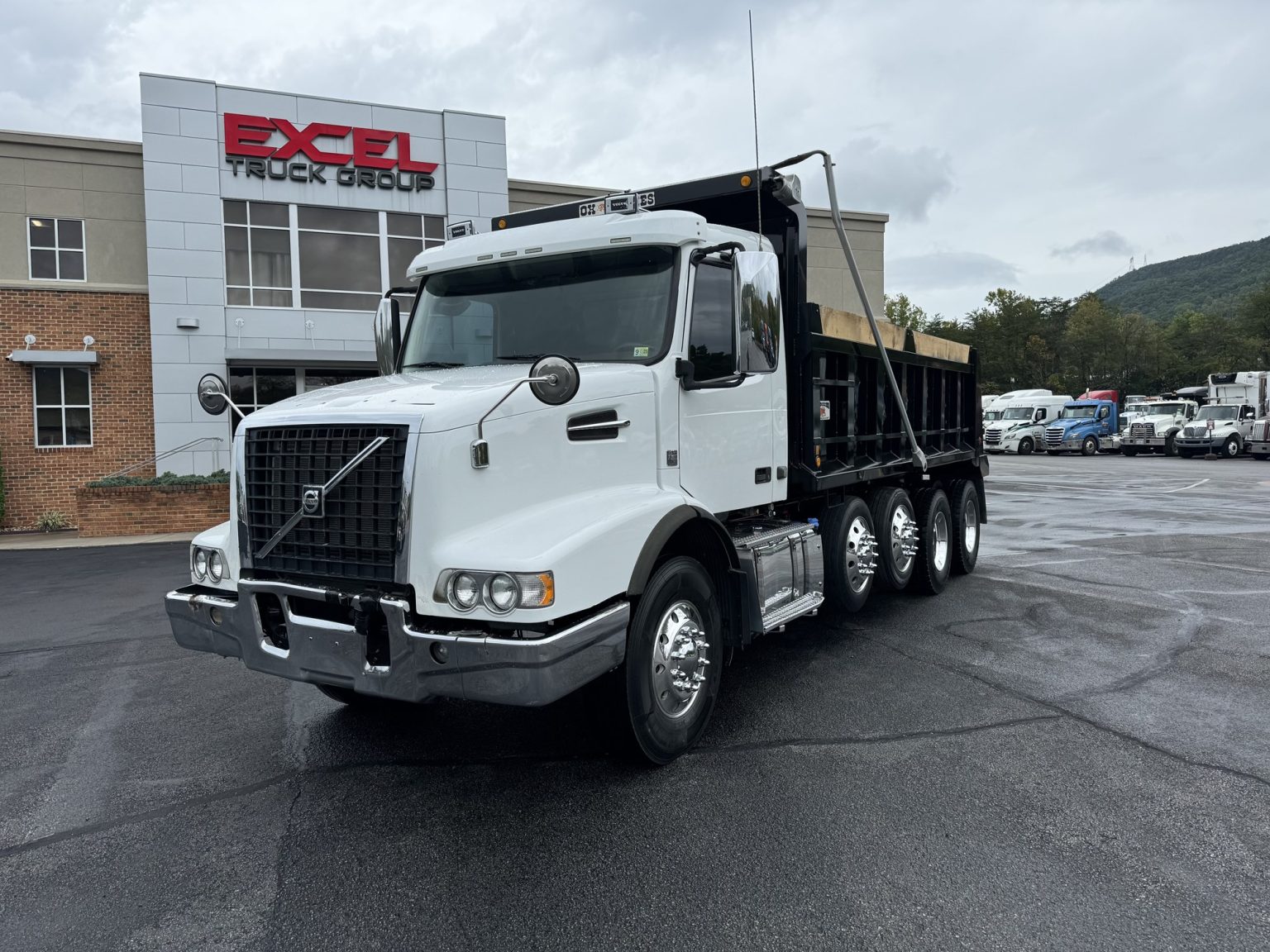 2016 Volvo VHD - Excel Truck Group