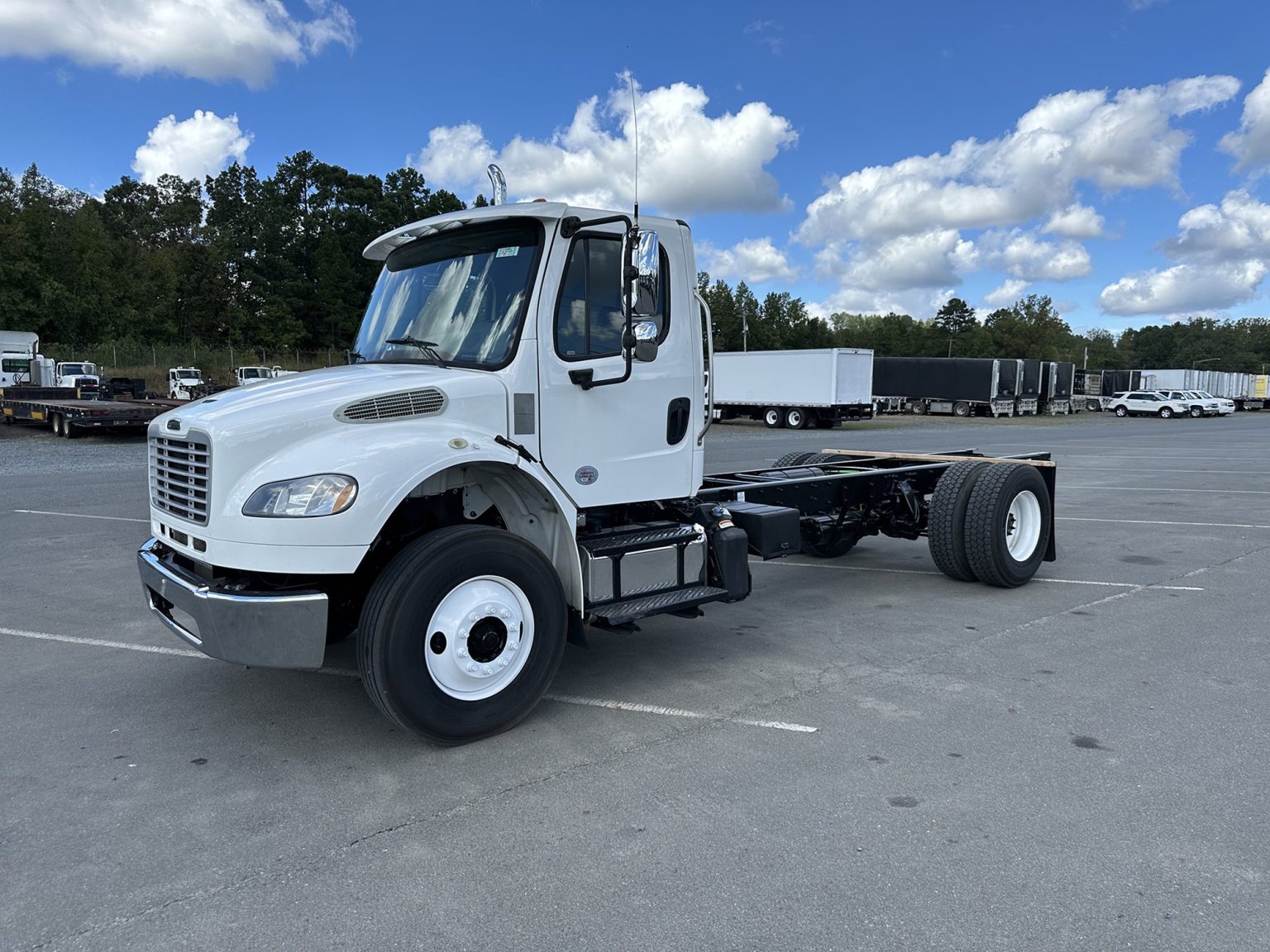 2019 Freightliner M2 106 - Excel Truck Group
