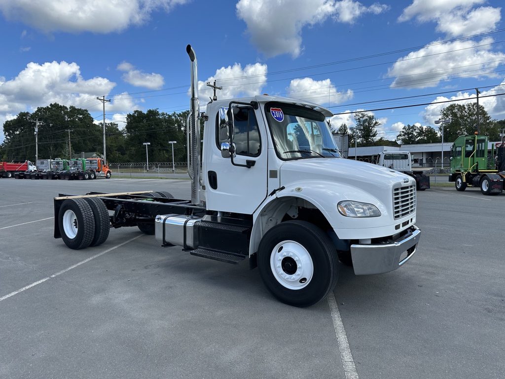 2019 Freightliner M2 106 - Excel Truck Group