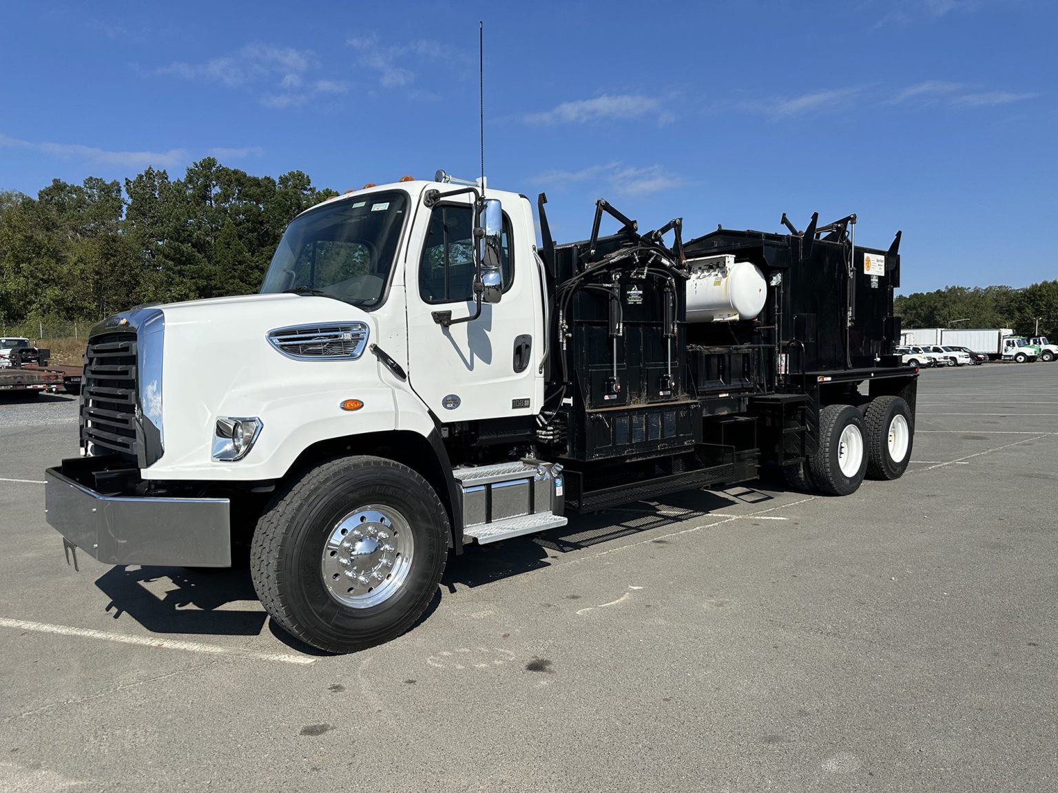 2017 Freightliner 108SD - Excel Truck Group
