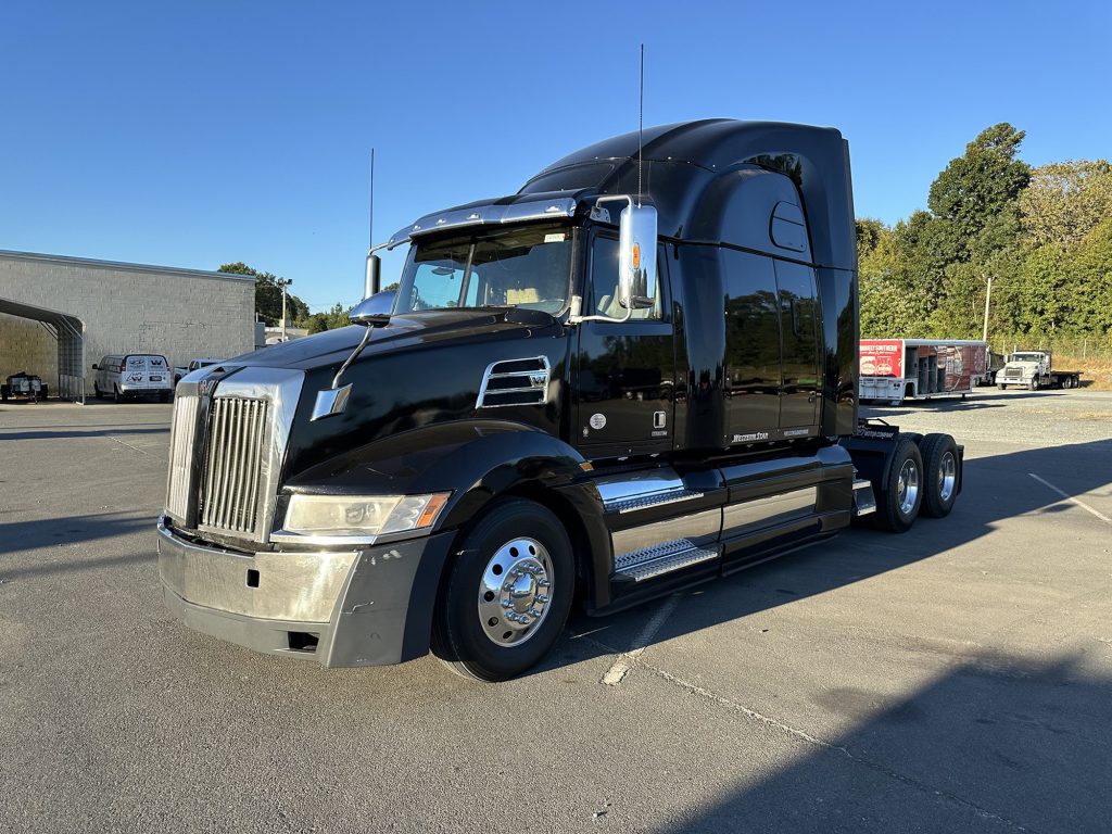 2022 Western Star 5700 XE - Excel Truck Group