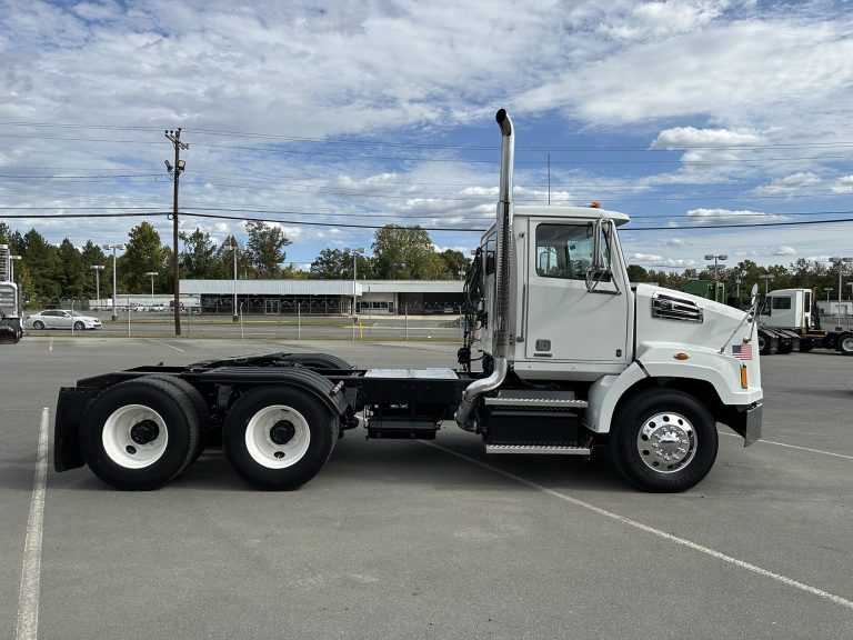 2016 Western Star 4700 - Excel Truck Group