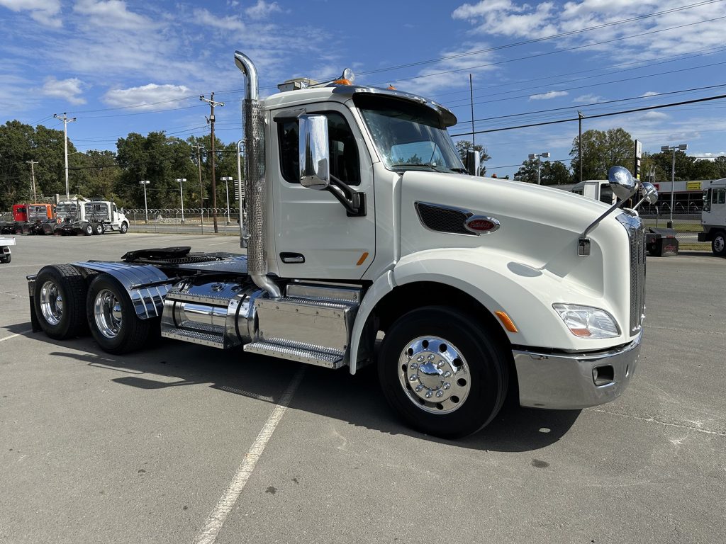 2017 Peterbilt 579 - Excel Truck Group