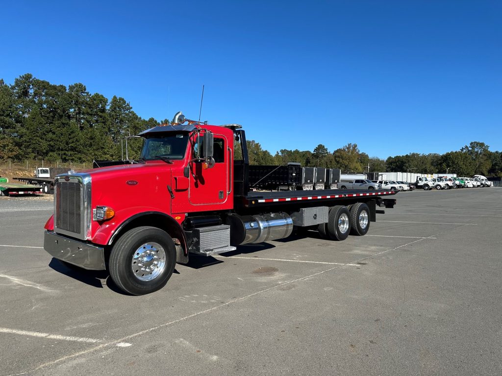2016 Peterbilt 365 - Excel Truck Group