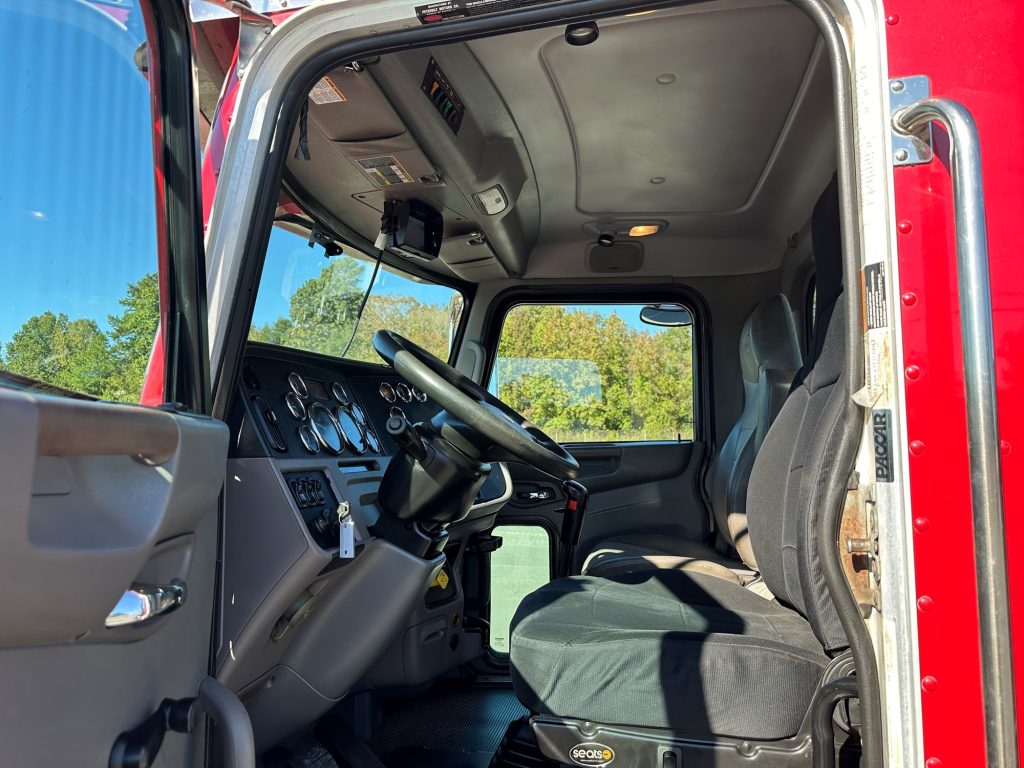 2016 Peterbilt 365 - Excel Truck Group