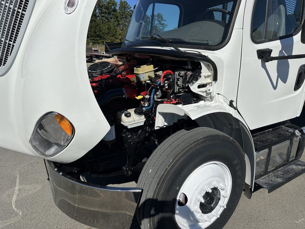 2016 Freightliner M2 106 - Excel Truck Group
