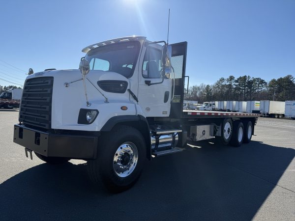 2016 Freightliner 108SD - Excel Truck Group