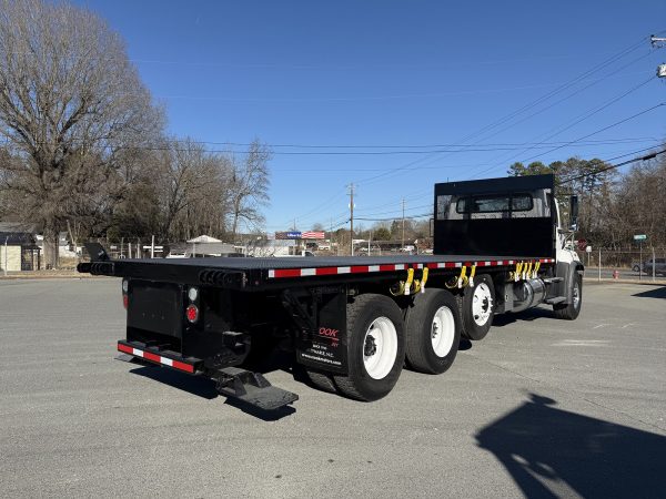 2016 Freightliner 108SD - Excel Truck Group