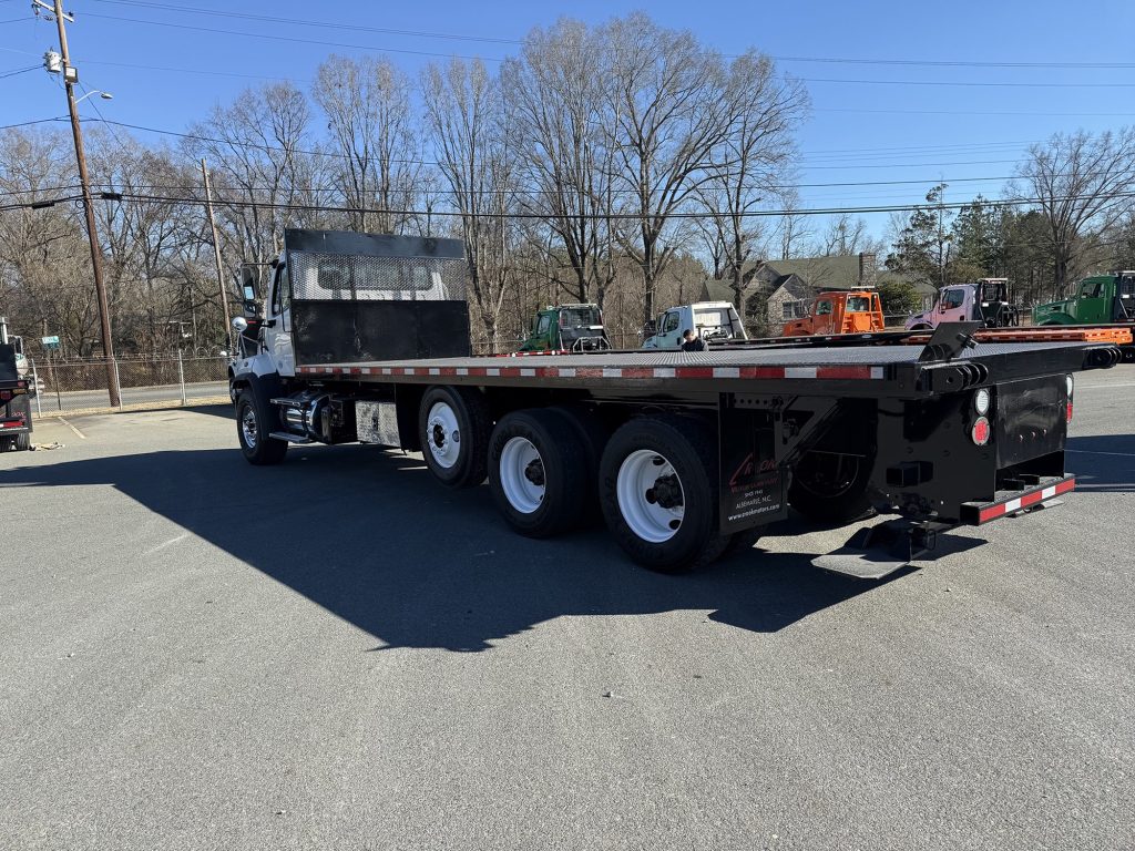 2016 Freightliner 108SD - Excel Truck Group