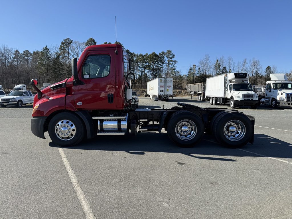 2021 Freightliner Cascadia 116 - Excel Truck Group