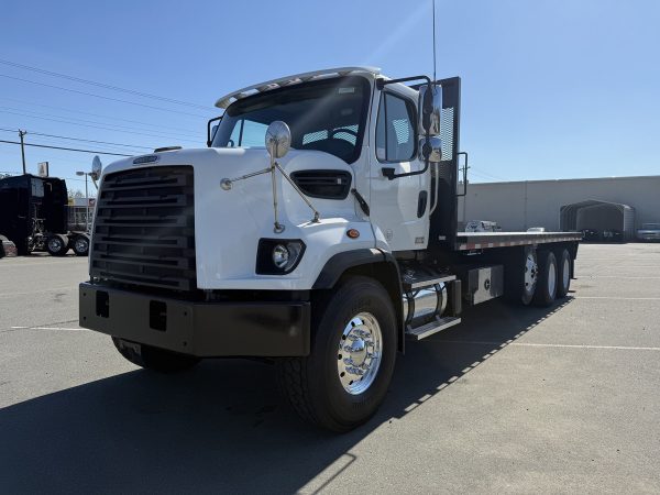 2016 Freightliner 108SD - Excel Truck Group