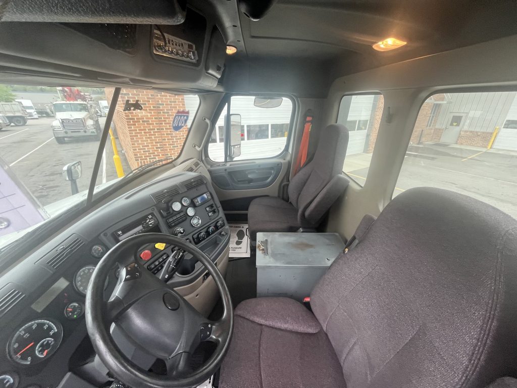 2018 Freightliner Cascadia 113 - Excel Truck Group