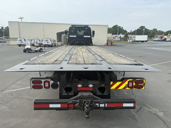 2017 Peterbilt 348 - Excel Truck Group