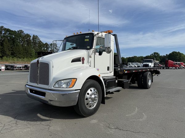 2013 Kenworth T3 Series - Excel Truck Group