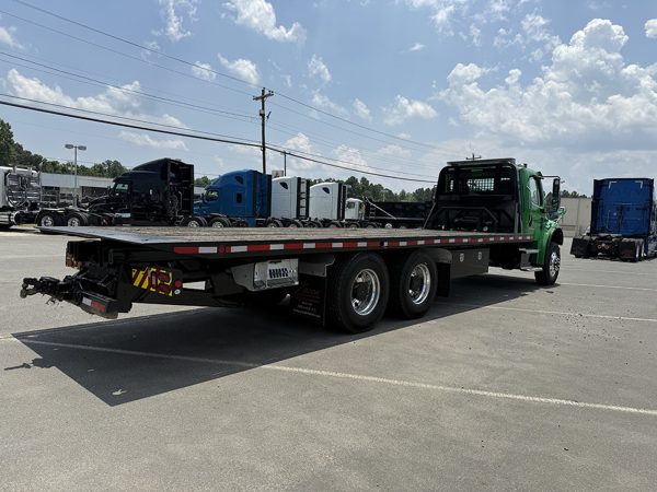 2019 Freightliner M2106 - Excel Truck Group