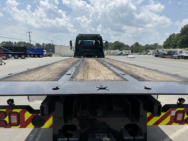 2019 Freightliner M2106 - Excel Truck Group