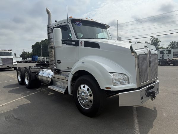 2020 Kenworth T880 - Excel Truck Group
