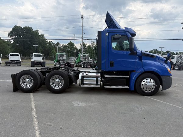 2020 Freightliner Cascadia 126 - Excel Truck Group
